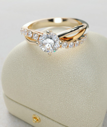 Julia | Bagues - Solitaires | Bijouterie Artero à Nice (06)