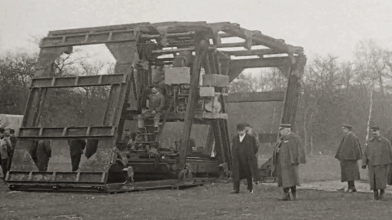 1914-1915 Boirault “Anti-Barbed-Wire” Machine
