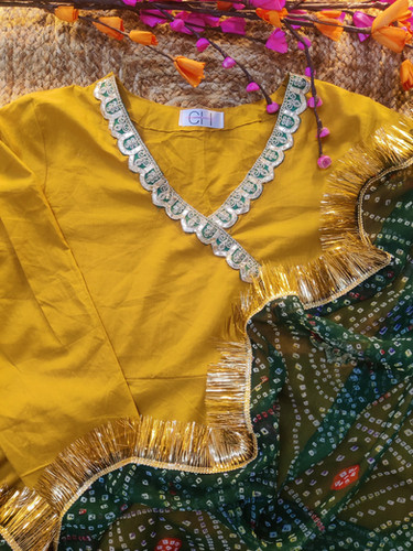 KariGari - Green and Yellow Suit Set | Cotton Hues