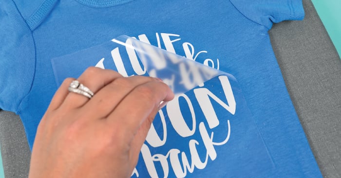 Silk Screen Printing vs. Heat Transfer Vinyl: Which is better?