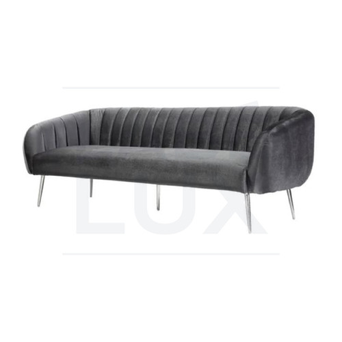 Labelux Modern Sofa | Lábelux Rentals