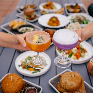 ONEUP PATIO | One18 Empire