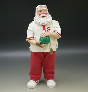 Santa Strikes Again (Clothtique) | Poynter's Christmas