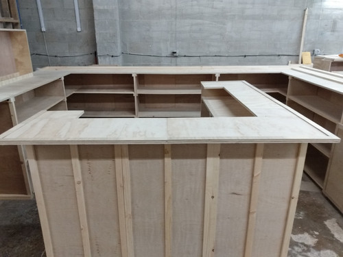 6 foot 'L' shaped bar with 2 level bar top and included shelving ...