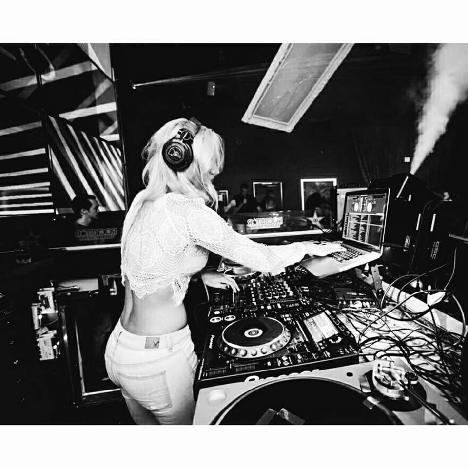 Jen Jones | HipHop | Open Format DJ