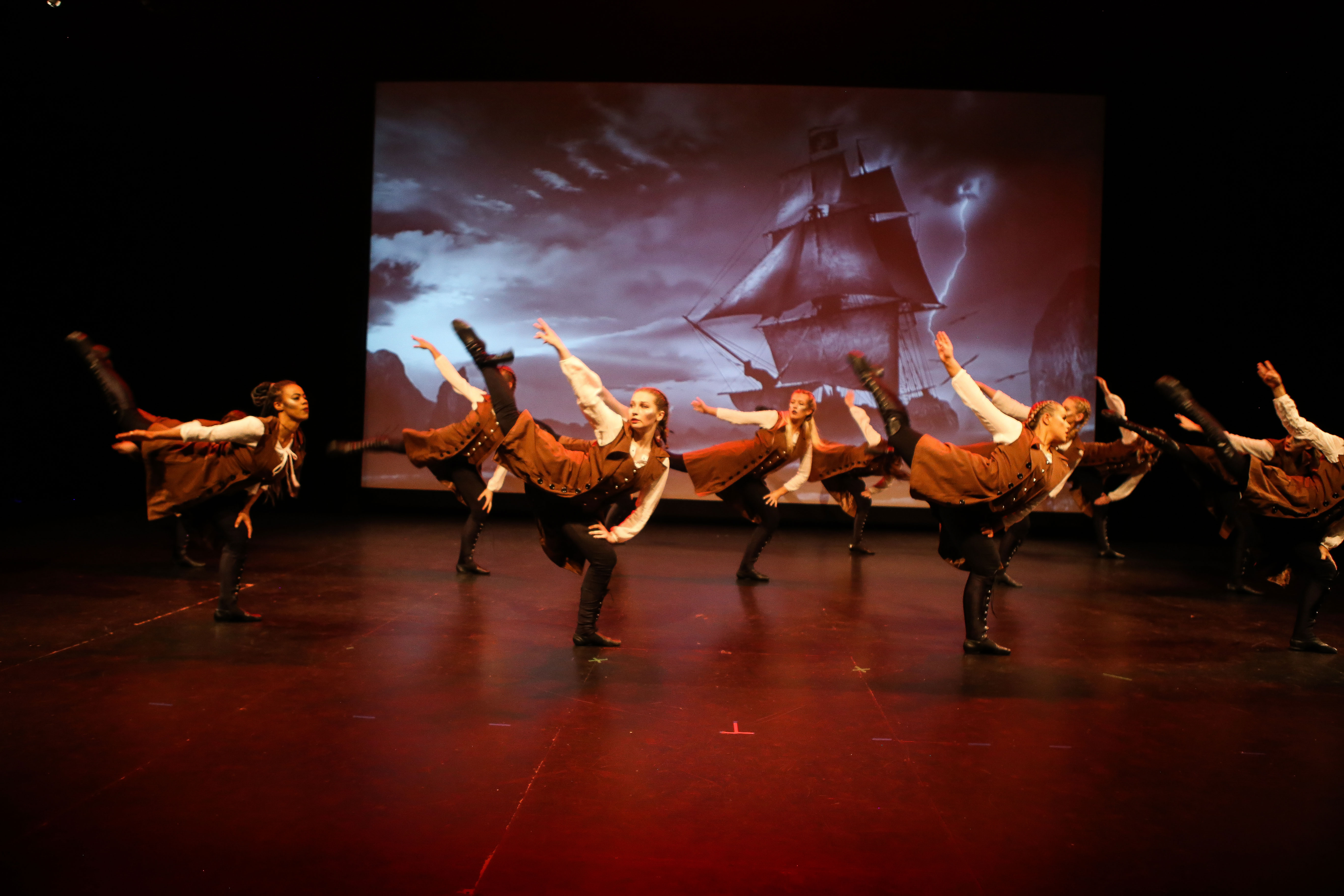 PIVOTAL DANCE - Dance classes Brighton & Seaford S.A