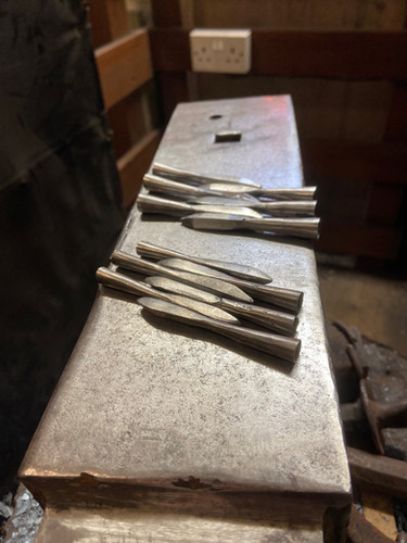 Hand-forged Medieval Type 10 Arrowhead | Black Arrow Longbows