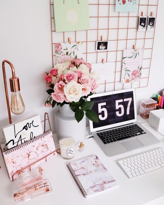 The art of the desk aesthetic