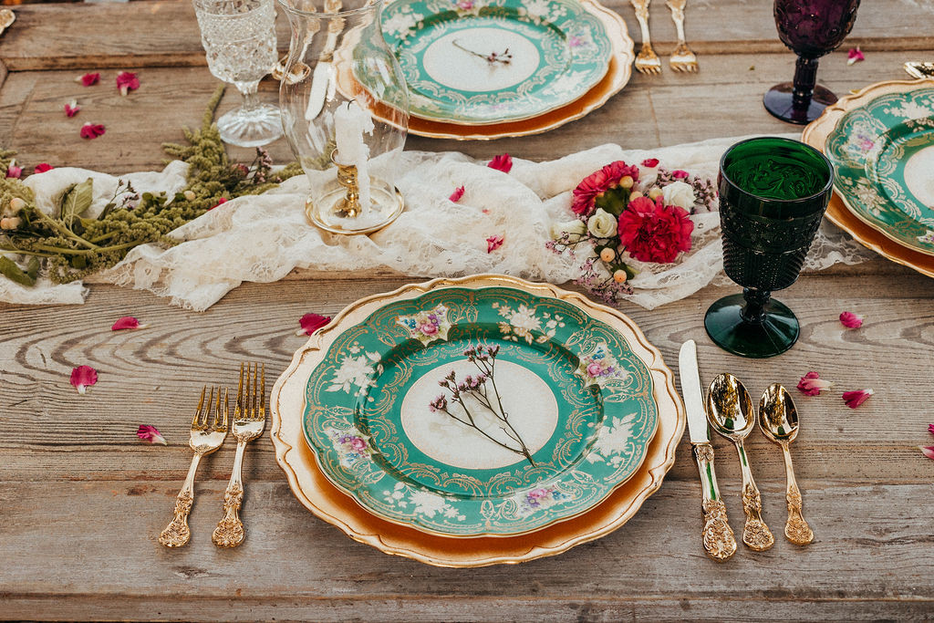 Services | The Vintage Dish Girl Rentals