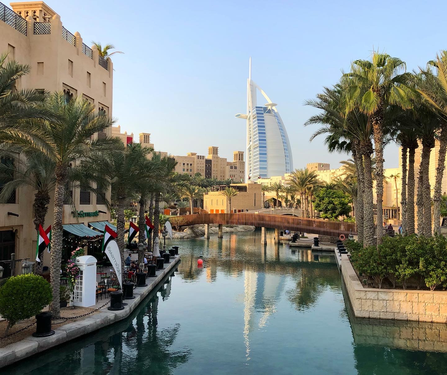 HOW DO I DUBAI? 20 MUST-DO ACTIVITIES IN DUBAI | Text Me When You Land