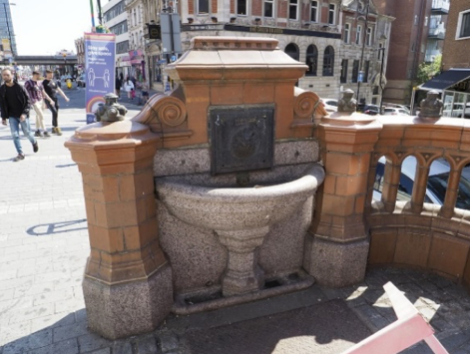 Surrey Street fountain
