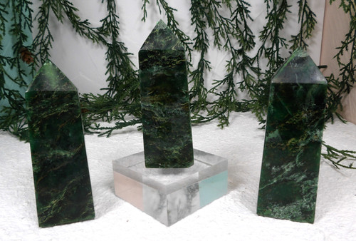 Square Base Green Emerald Points | C & S LLC