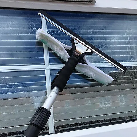 4M Water Fed Cleaning Brush, Gutter Cleaner, Squeegee & Soap Dispenser ...