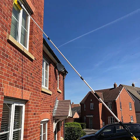 4M Water Fed Cleaning Brush, Gutter Cleaner, Squeegee & Soap Dispenser ...