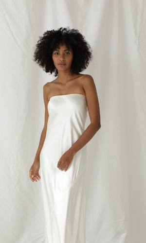 A La Robe | Nancy *SAMPLE SALE* | anwe bridal
