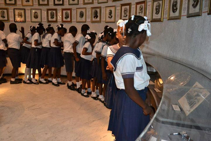 The Advantage and Disadvantage of Sex Segregated Schools