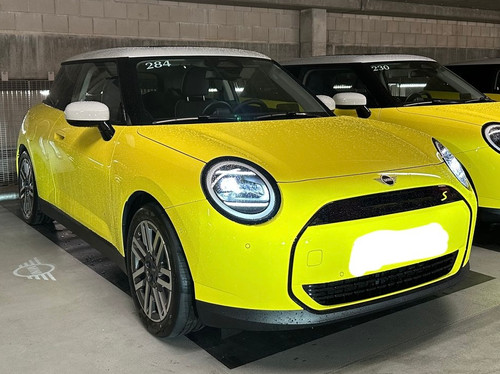 MINI Cooper Electric New Model Sunnyside Yellow | Plaza MINI PI