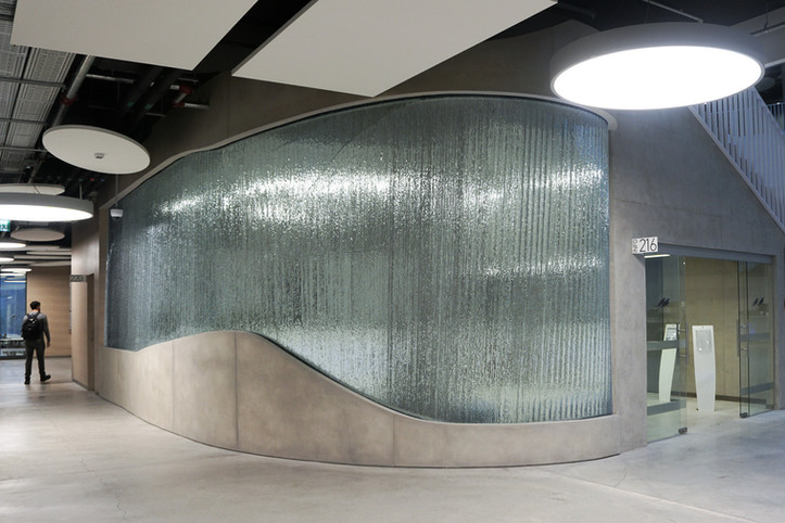 Architectural layered glass wall Motus | ernestvitin