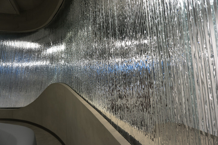 Architectural layered glass wall Motus | ernestvitin