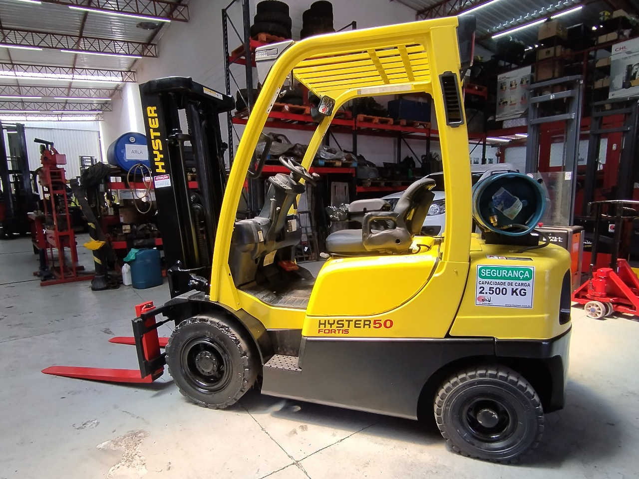 compra-empilhadeira-usada-hyster