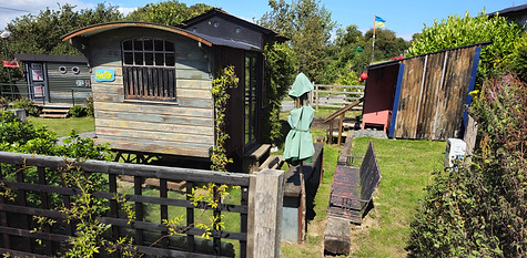 Unique Glamping On The Isle of Wight | Windmill Campersite