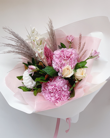 Tang Flowers | luxury bouquet London