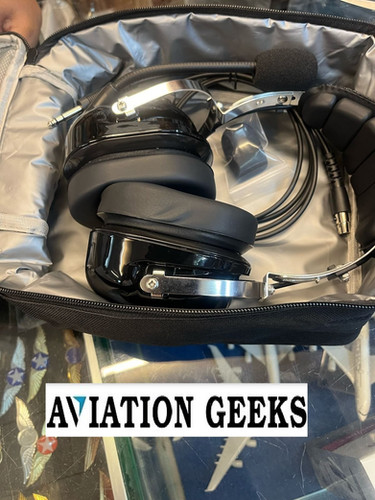 PILOT HEADSET FOR CESSNA , DIAMOND ,PIPER, TECNAM (HX-1 PNR) | Aviomart