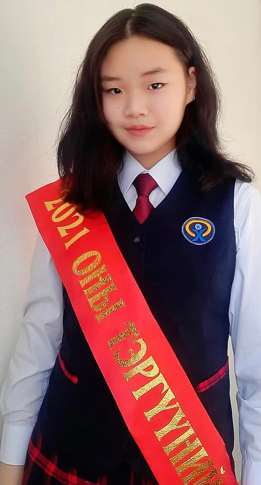 Mandakh becomes "STUDENT OF THE YEAR"