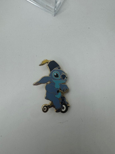 Stitch Trade City Frame Set LE 100 Pin PLEASE READ | JD Collectibles