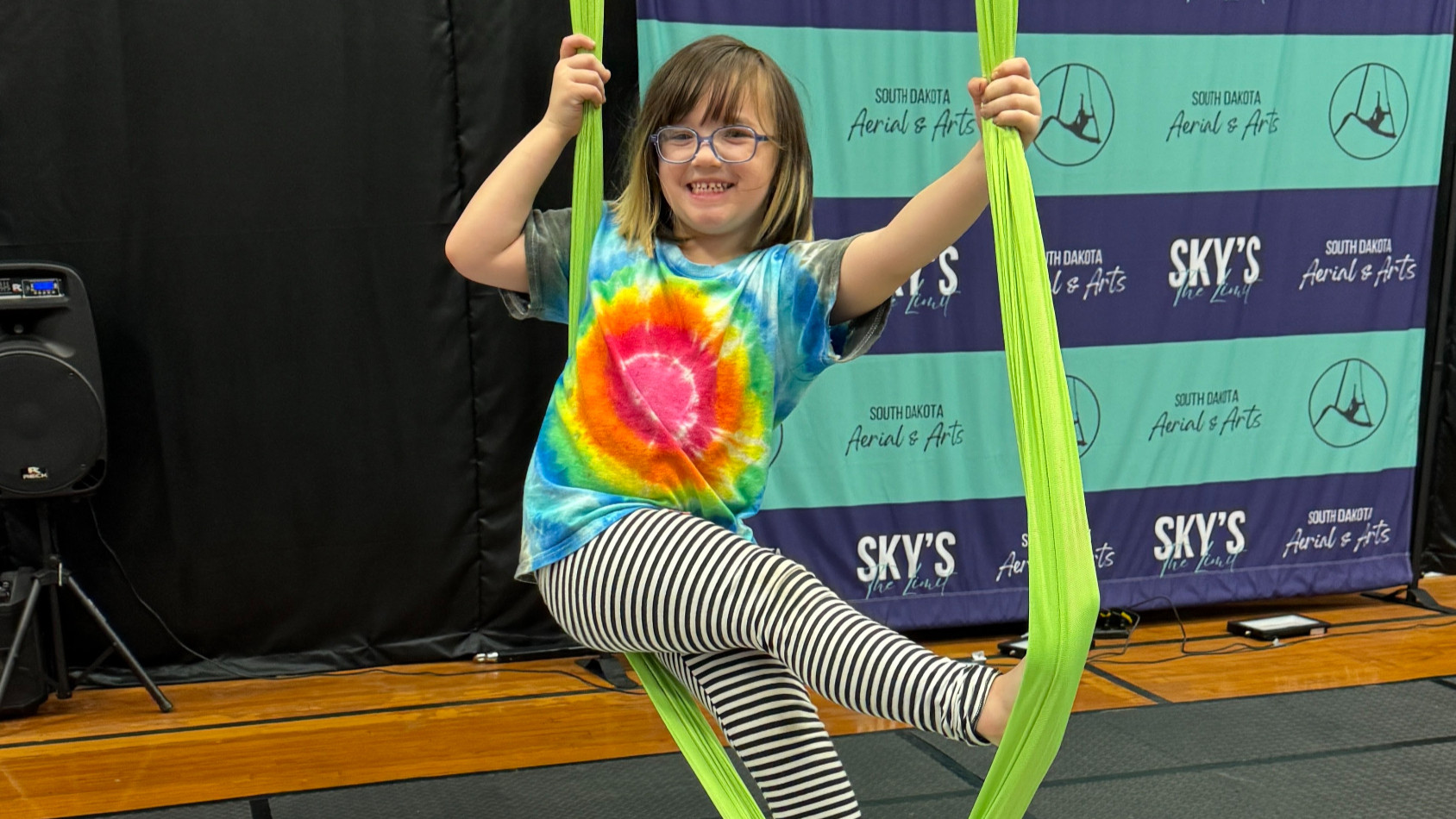Looking for the Perfect Gift? Here’s Why Aerial & Bungee Classes Make ...