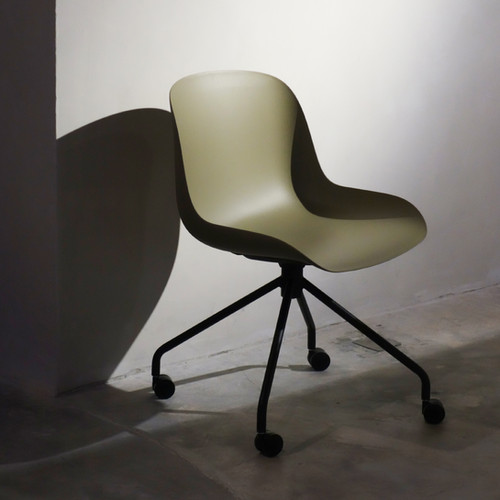 Layer Shell with Wheels | Urban Edge Home Gallery | Malaysia