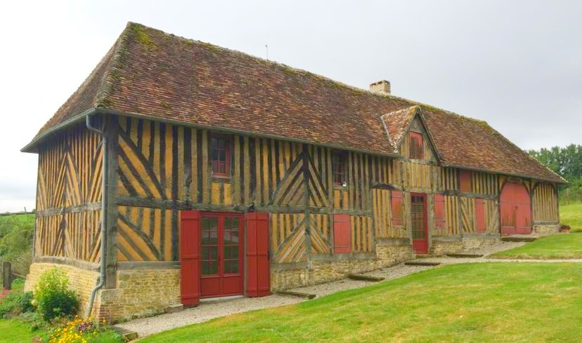 Normandy History, Culture & Cuisine Tour | Walk Europe