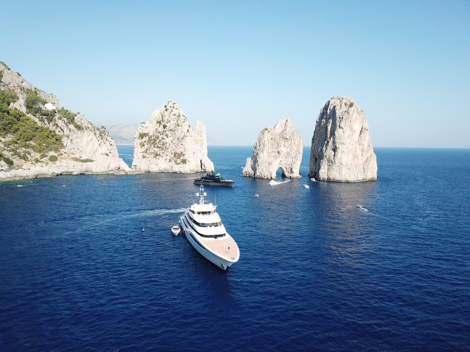 Capri | Powerboat Charter