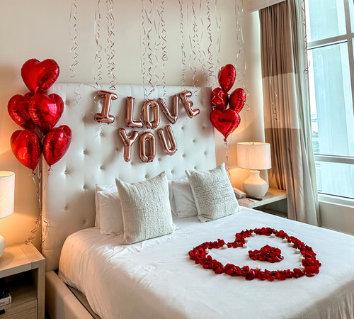 Lovey-Dovey Decor | Bond Party