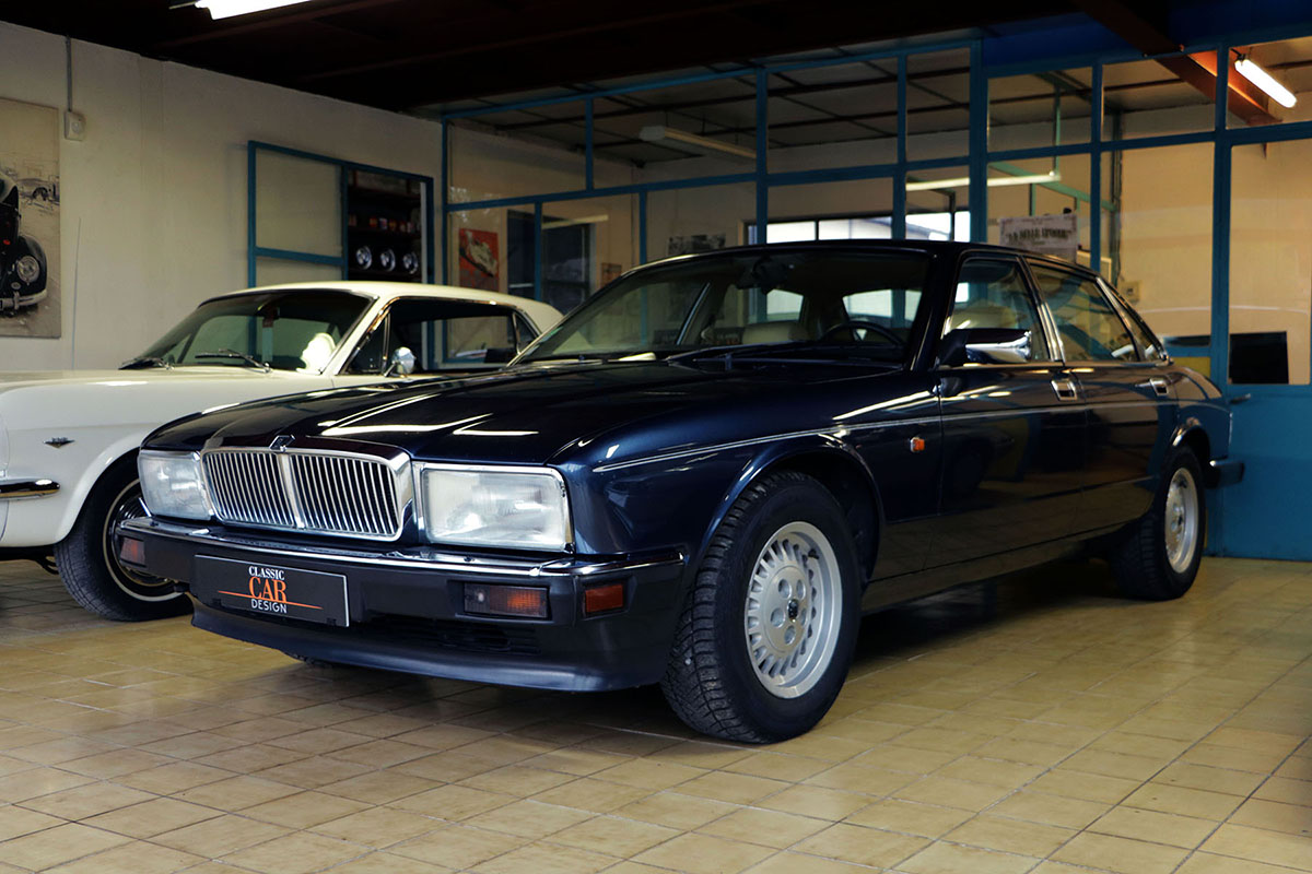 A VENDRE - JAGUAR XJ40 3.2