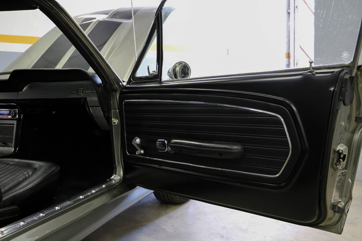 VENDUE - Ford Mustang Eleanor