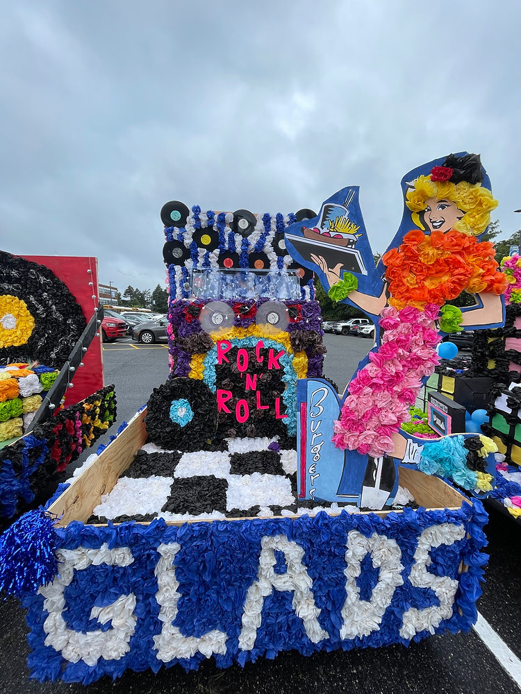 Homecoming Floats Return to NHPMHS