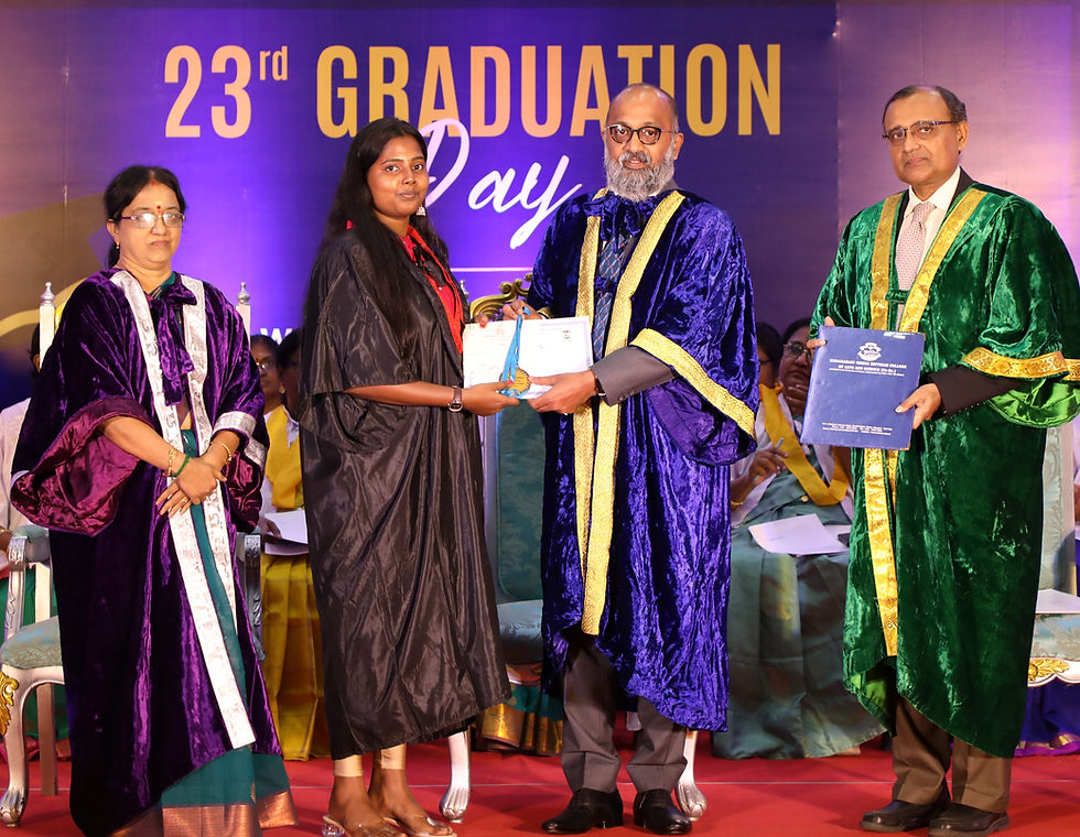 Graduation day at Kumararani Meena Muthiah College Graduation day at Kumararani Meena Muthiah College