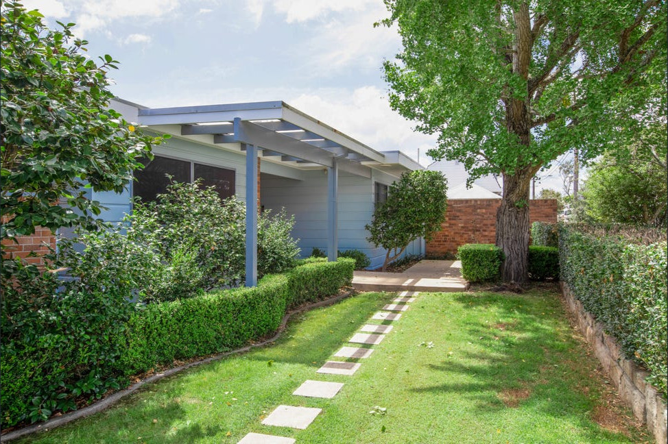 Shared Strengths, Greater Access: How Psychologists and Social Workers ...