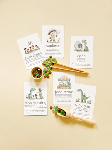 Dino Park - Set of 6 Flashcards | Everyday Messyplay