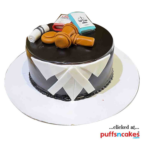 (1805) Judge Advocate Lawyer Theme Semi Fondant Cake | puffsncakes.com ...