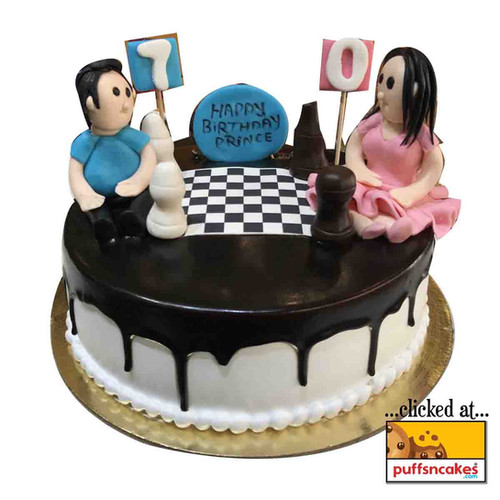 (983) Chess Board Game Theme Cake | puffsncakes.com | 1280/-