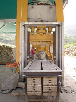 SPACCO PIETRA | Hydrotek