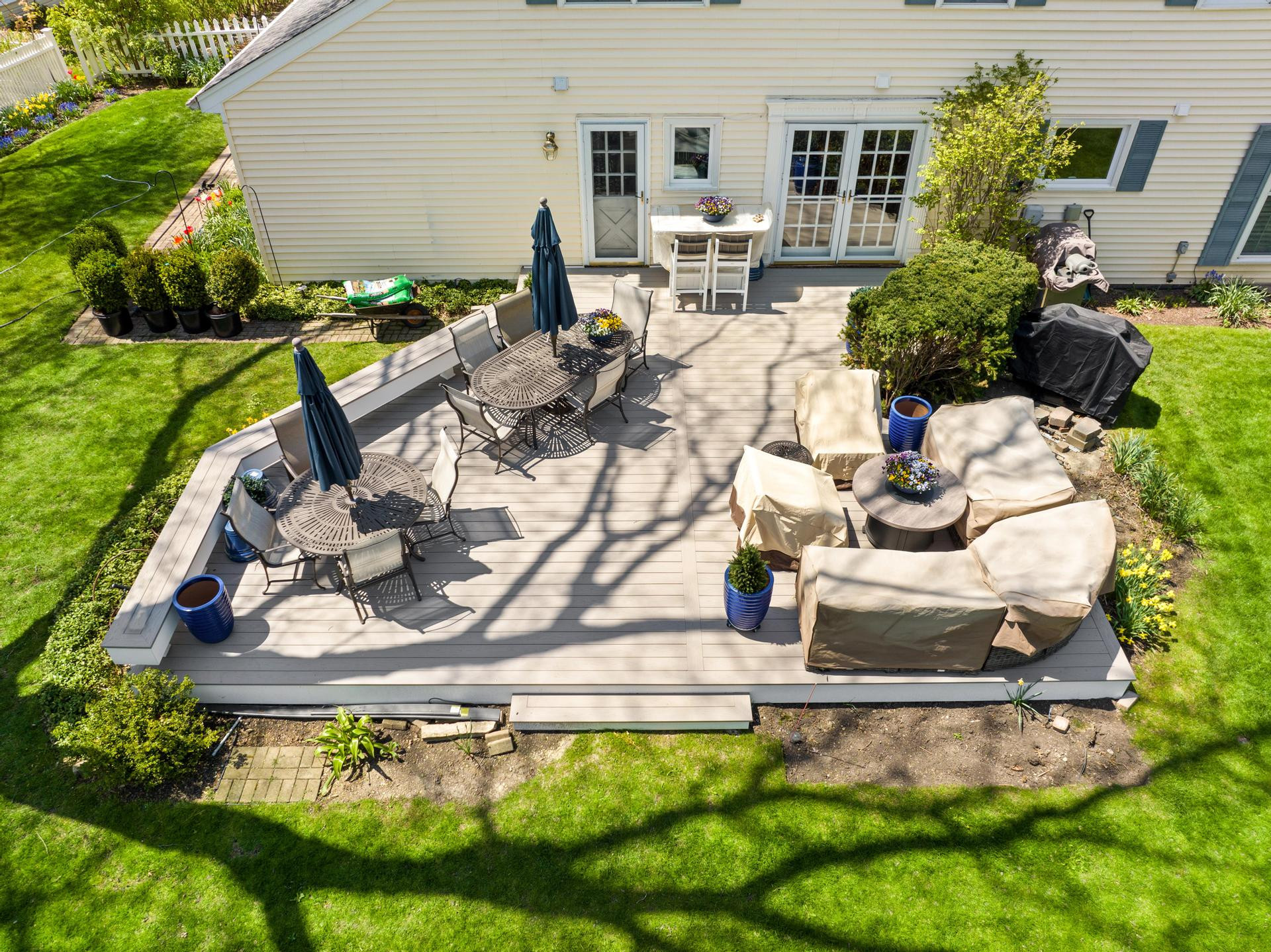 Timbertech Edge Collection maritime Gray decking and bench in ...