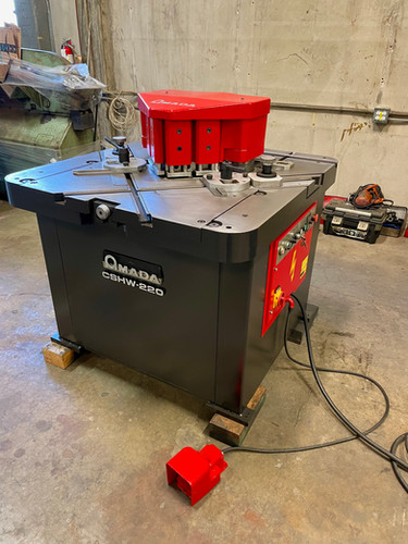 Amada CSHW-220 Hydraulic Corner Notcher 1/4” Mild Steel Capacity | GTH