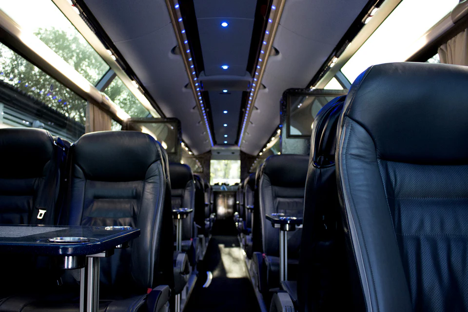 VIP Coach Neoplan Starliner | Coach Hire Direct