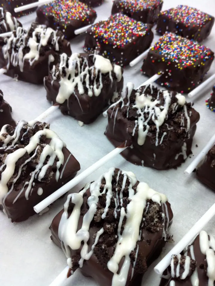 Sakura Bunny Maid Cafe | Kokorokon