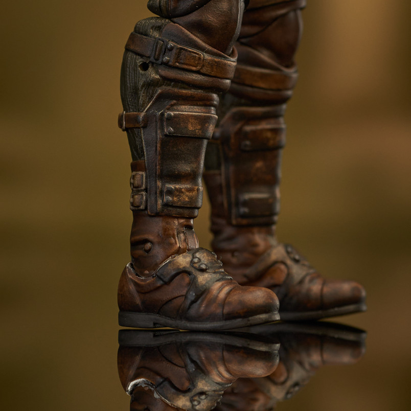 Rebel Moon Series 2 figures of General Titus and Admiral Atticus Noble ...