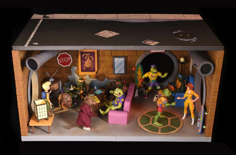 NECA Teenage Mutant Ninja Turtles Sewer Lair Living Room Diorama Playset