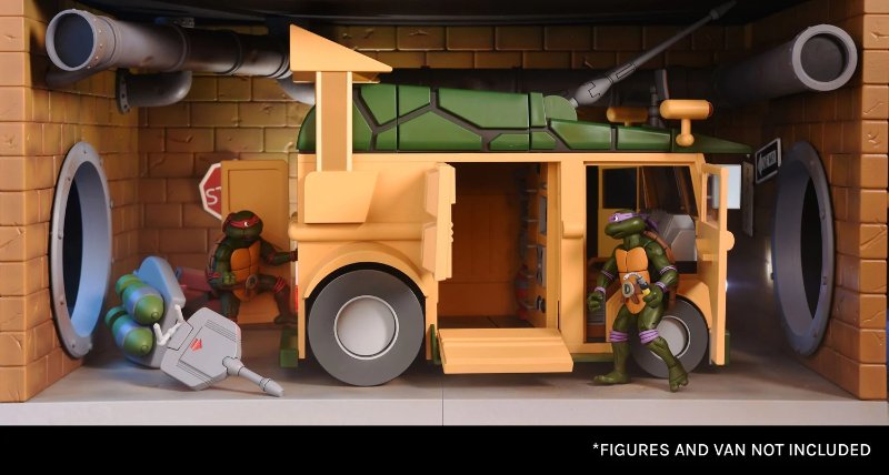 NECA Teenage Mutant Ninja Turtles Sewer Lair Living Room Diorama Playset